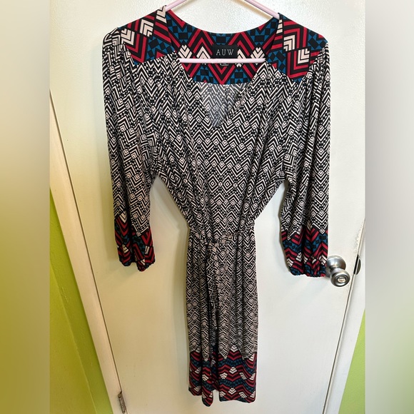 AUW | Dresses | Patterned Midi Dress | Poshmark